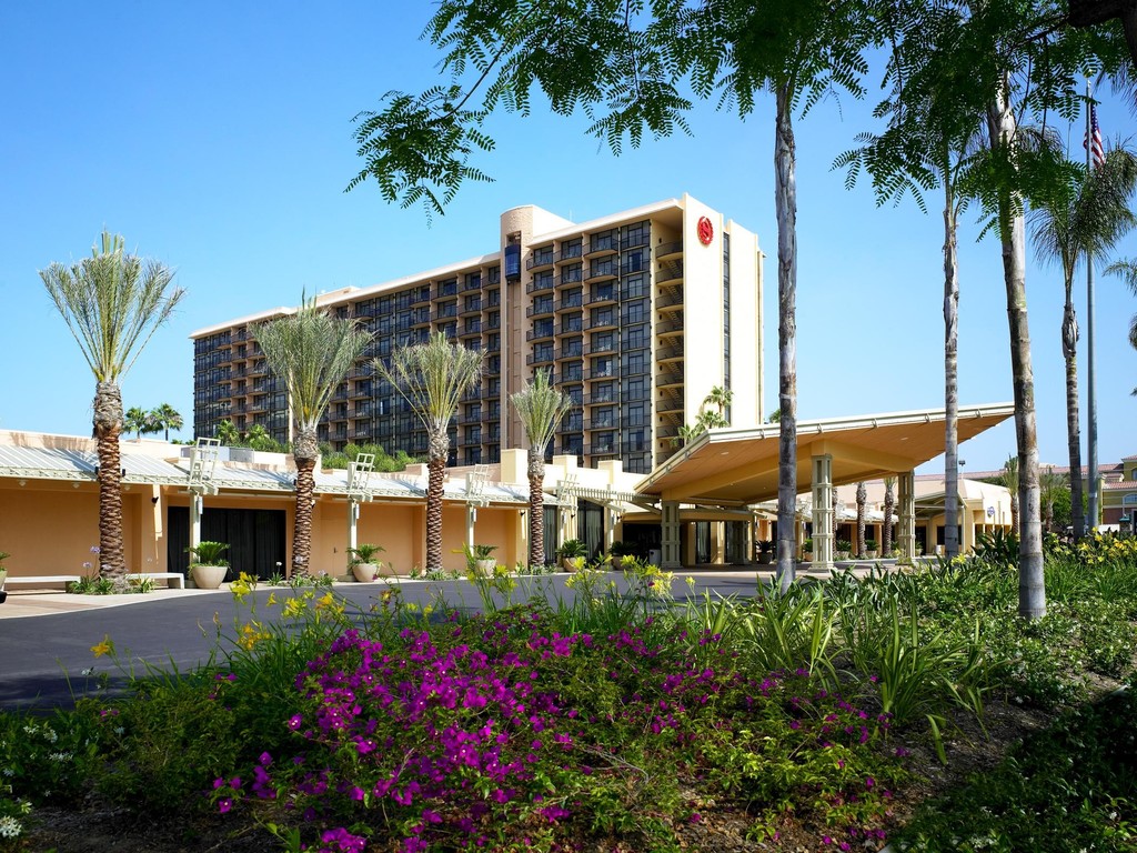 Sheraton Park Hotel at the Anaheim Resort | JUST AWAY